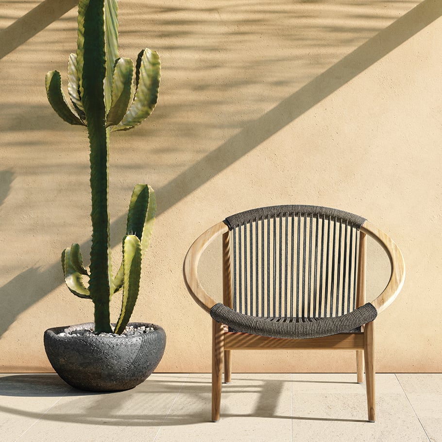 FRIDA LOUNGE CHAIR - JANUS et Cie